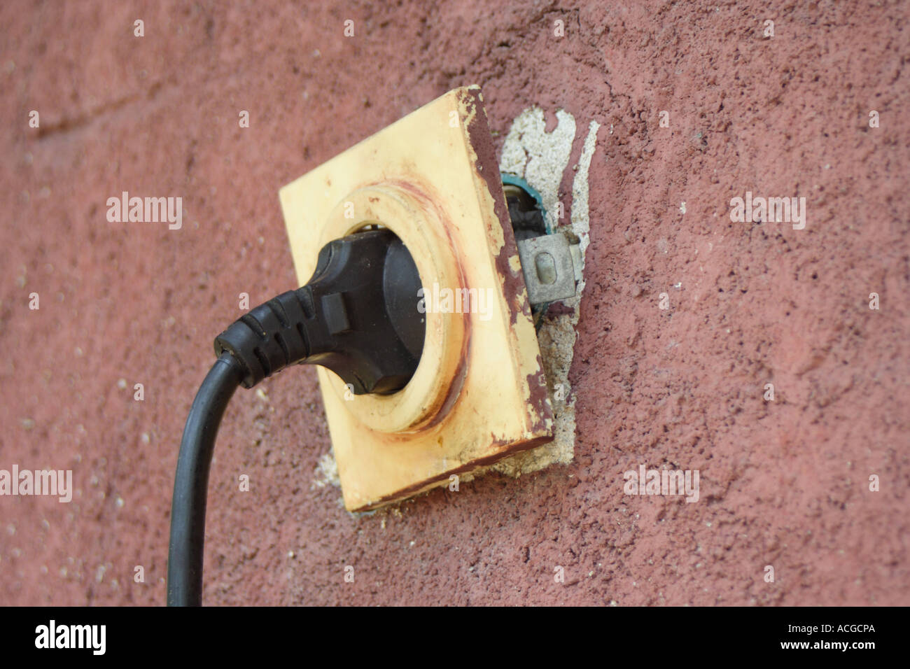 Broken outlet hi-res stock photography and images - Alamy