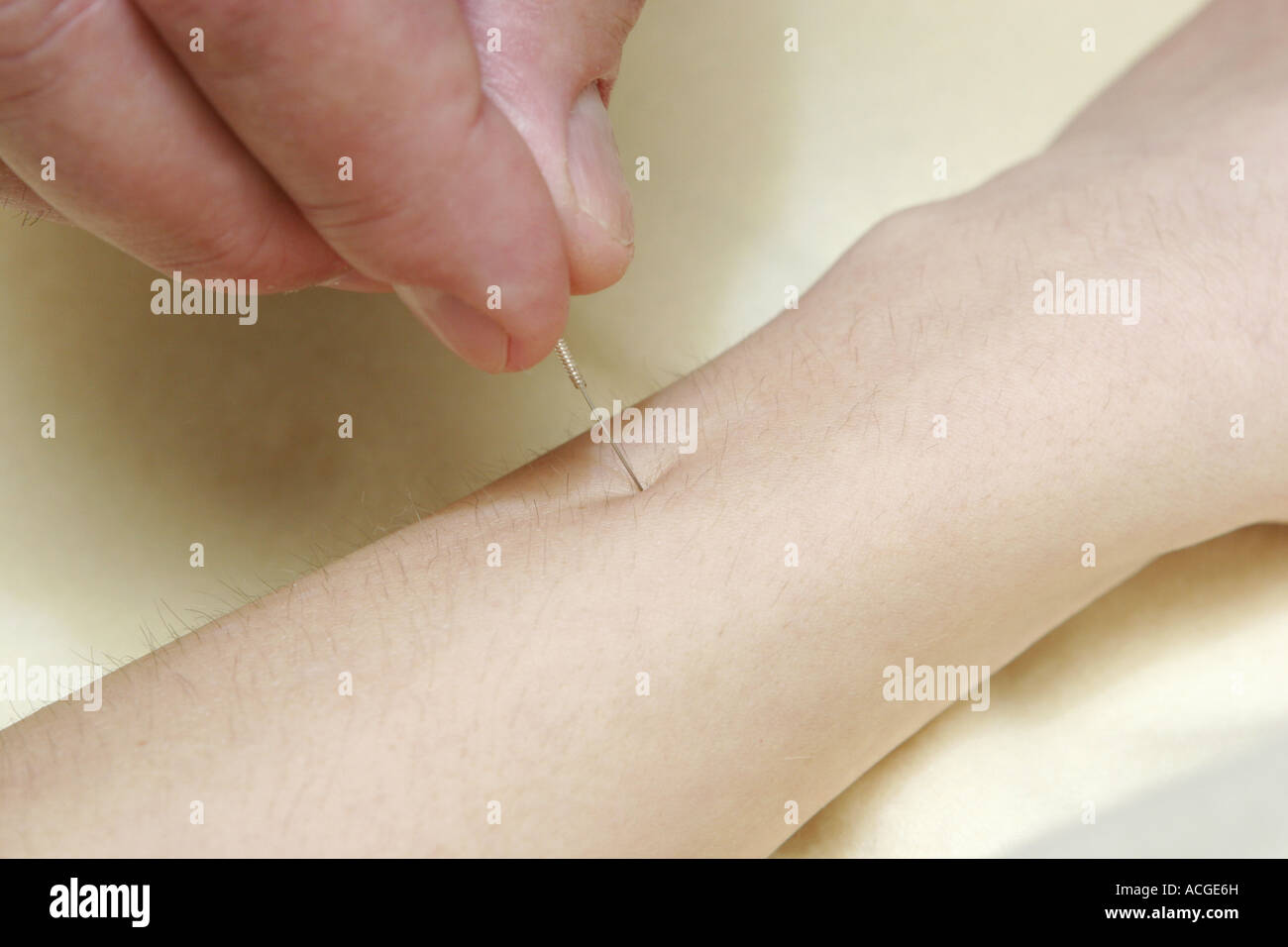 Acupuncture meridians hand hi-res stock photography and images - Alamy