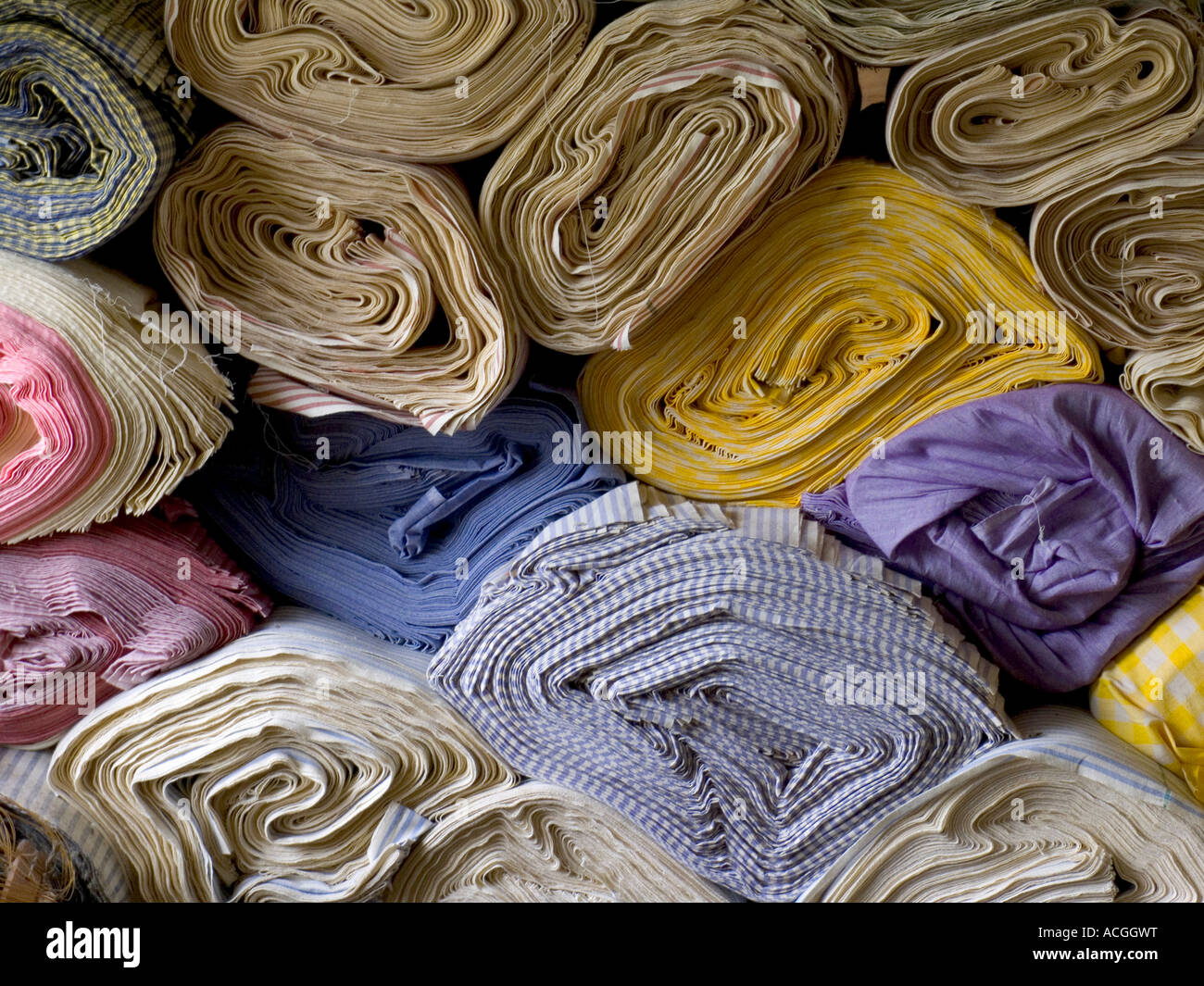 Linen cloth bales hi-res stock photography and images - Alamy