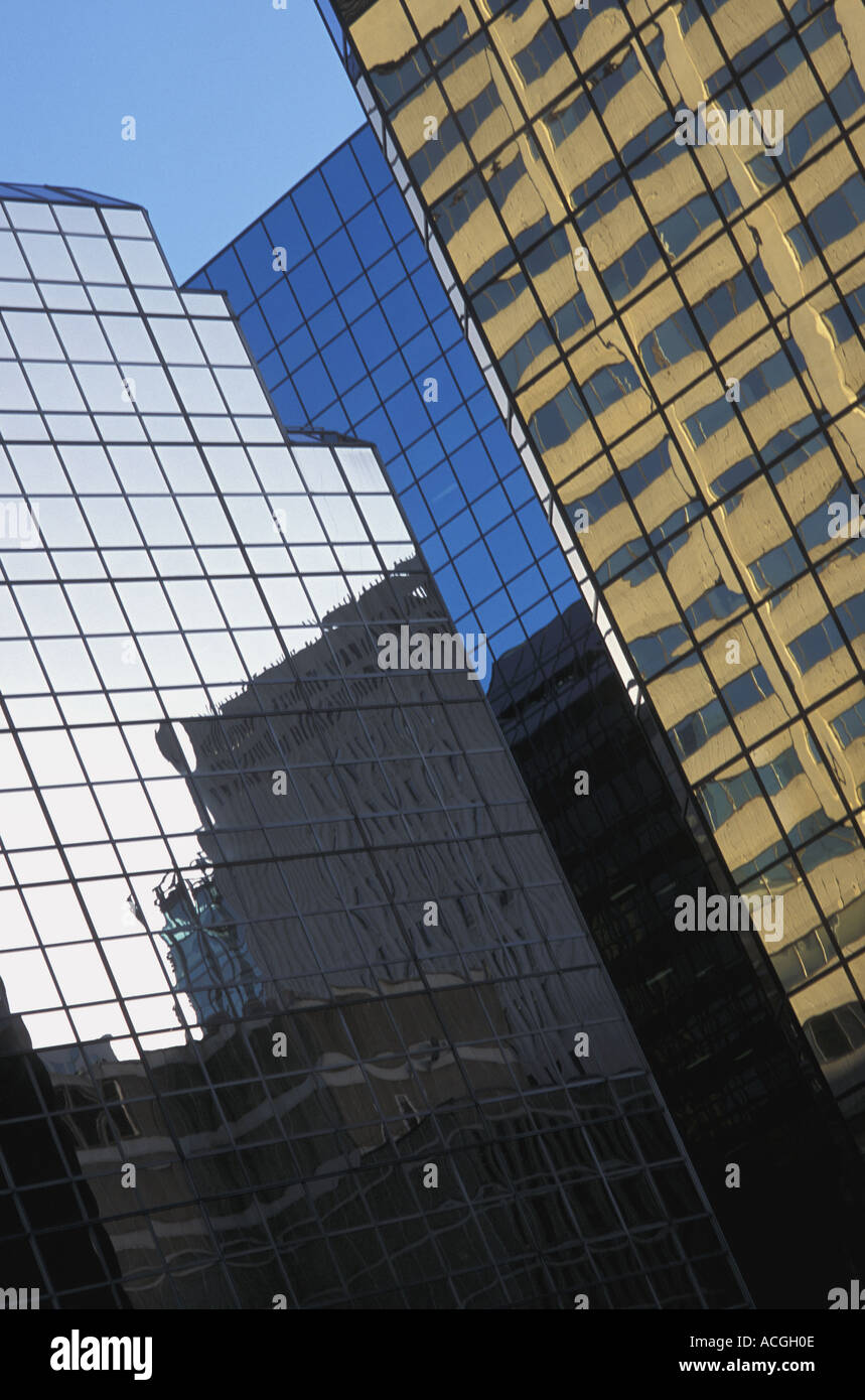 Buildings floor reflection reflections hi-res stock photography and ...