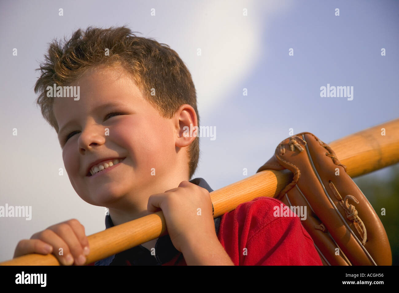 Young boy with baseball bat Stock Photo - Alamy