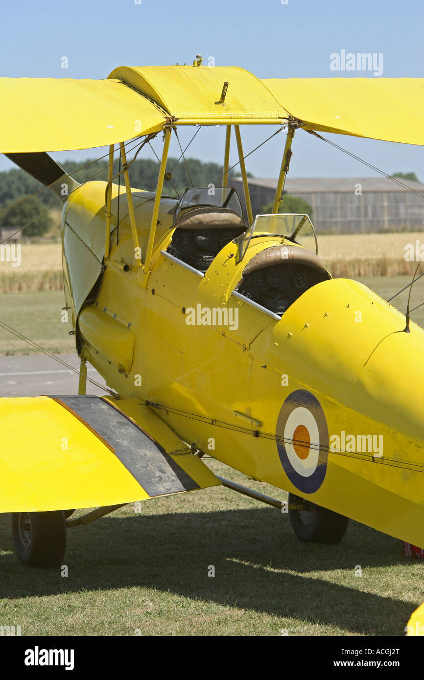 Tiger moth cockpit hi-res stock photography and images - Alamy