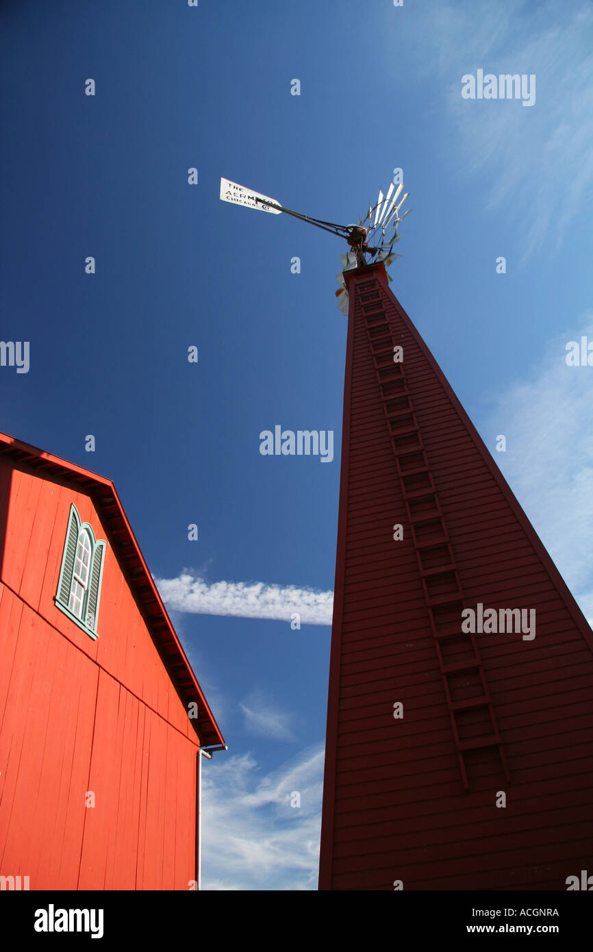 Red Barn Windmill Blue Sky Stock Photo - Alamy