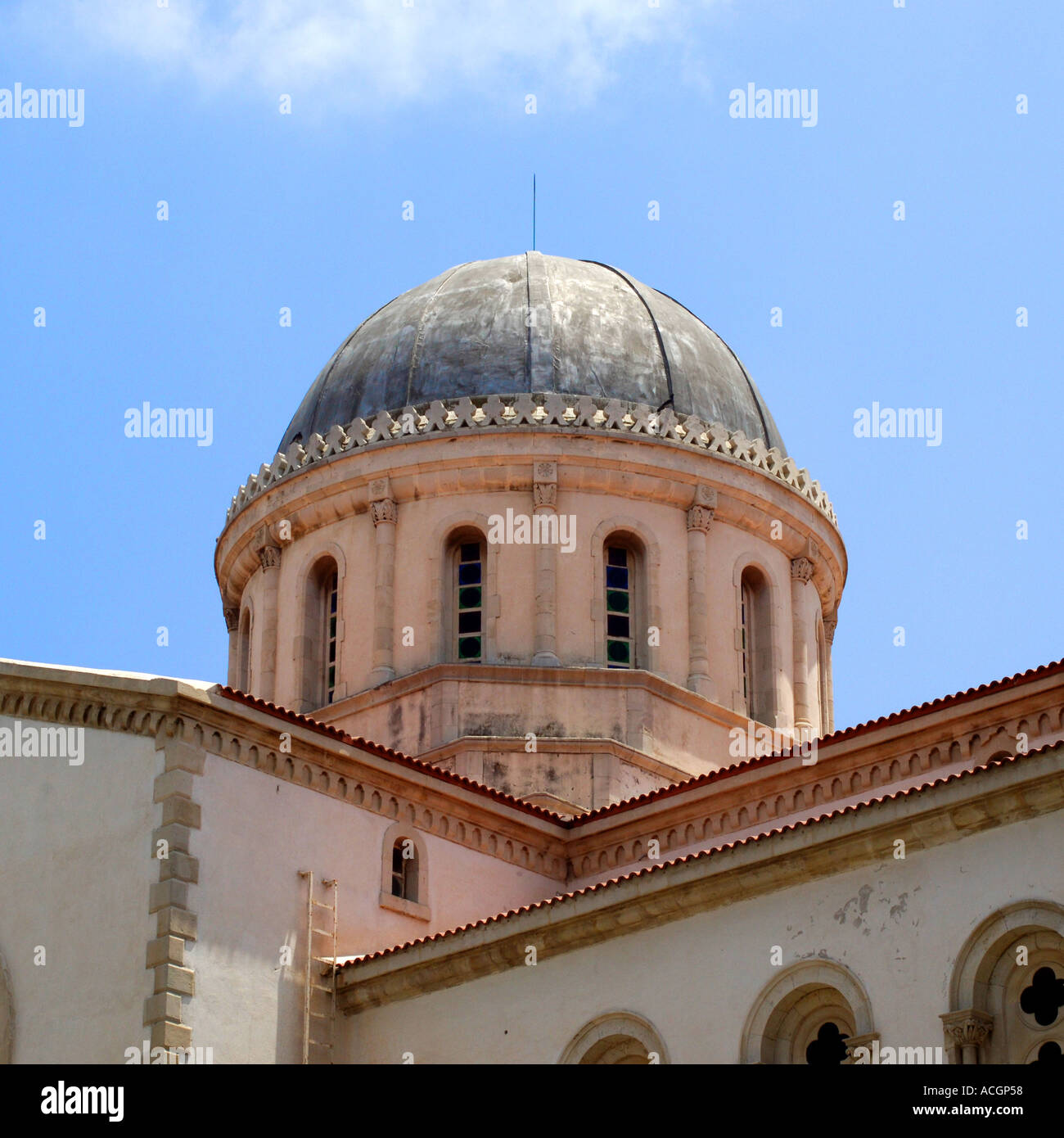 Domed building with blue sky hi-res stock photography and images - Alamy