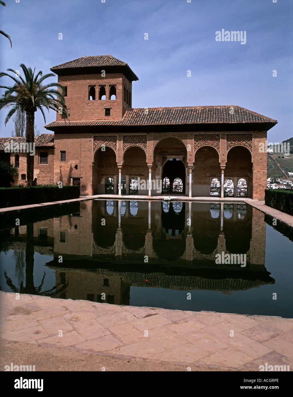 The pool of the Partal and Tower of the Ladies at the Alhambra Stock ...