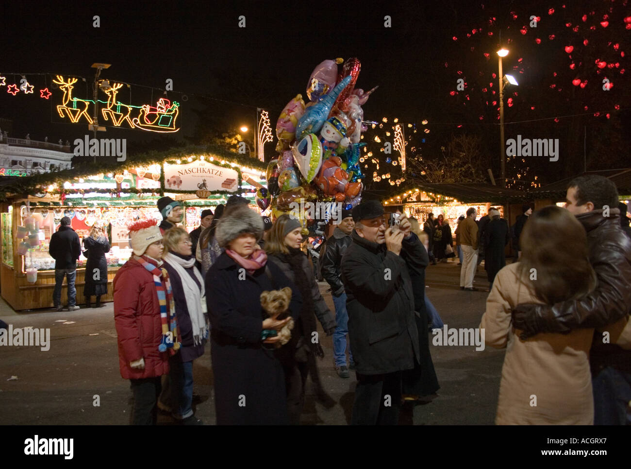 Christmas market and decorations at night Stock Photo - Alamy