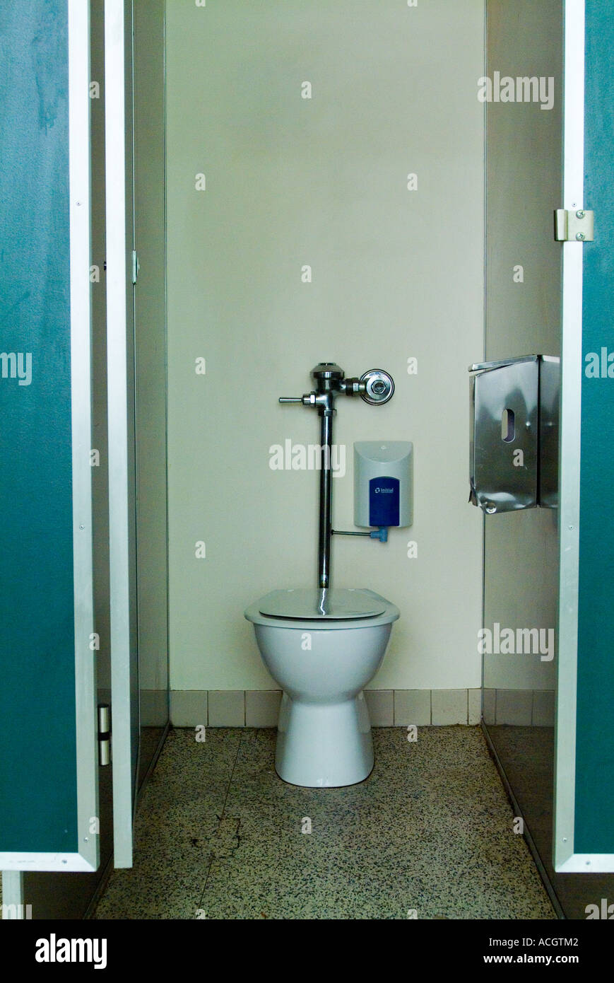 A clean public lavatory Stock Photo - Alamy