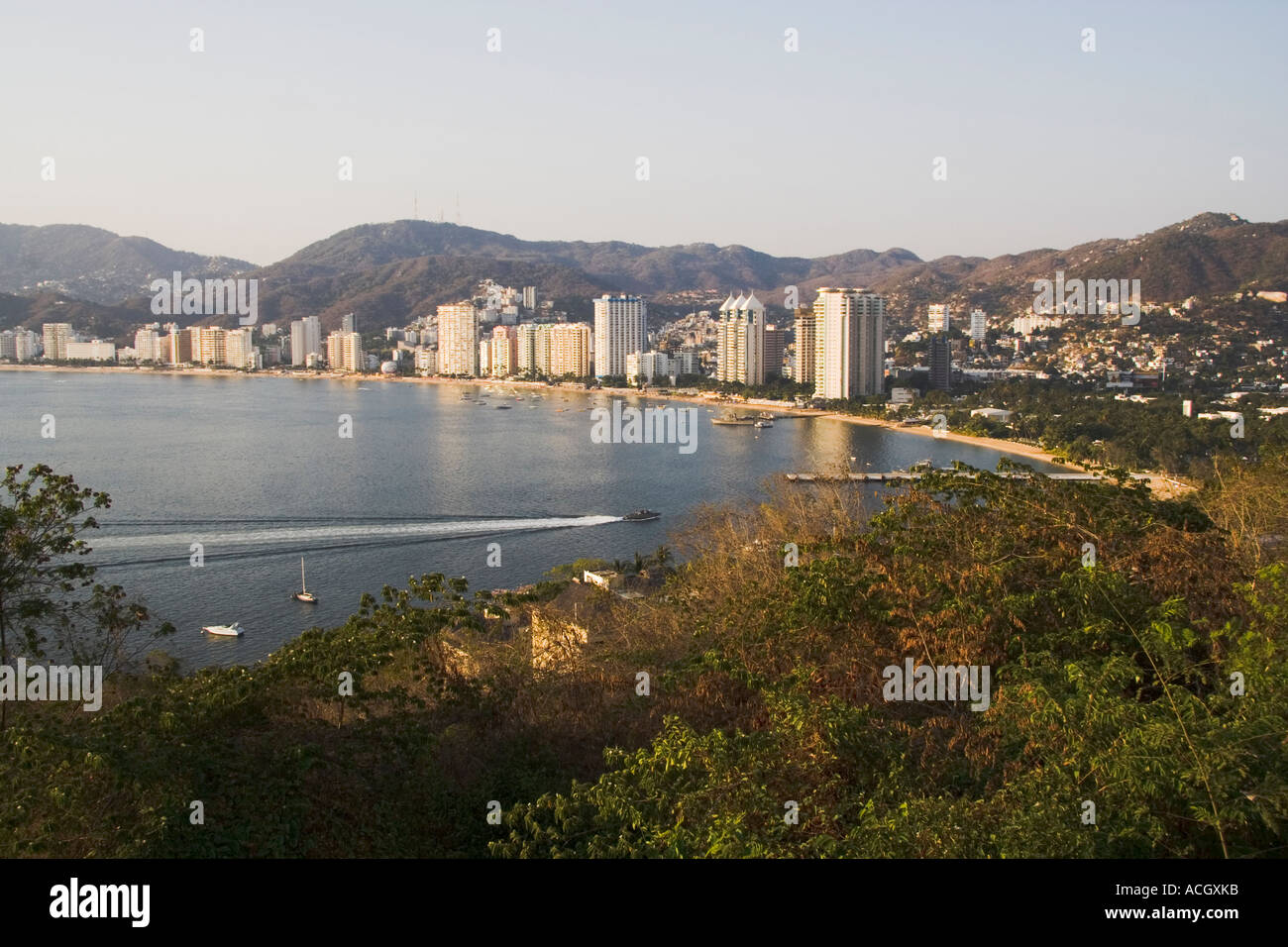 Fun in acapulco hi-res stock photography and images - Alamy