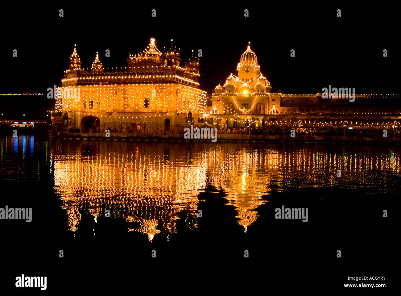 Golden Temple At Night Hd