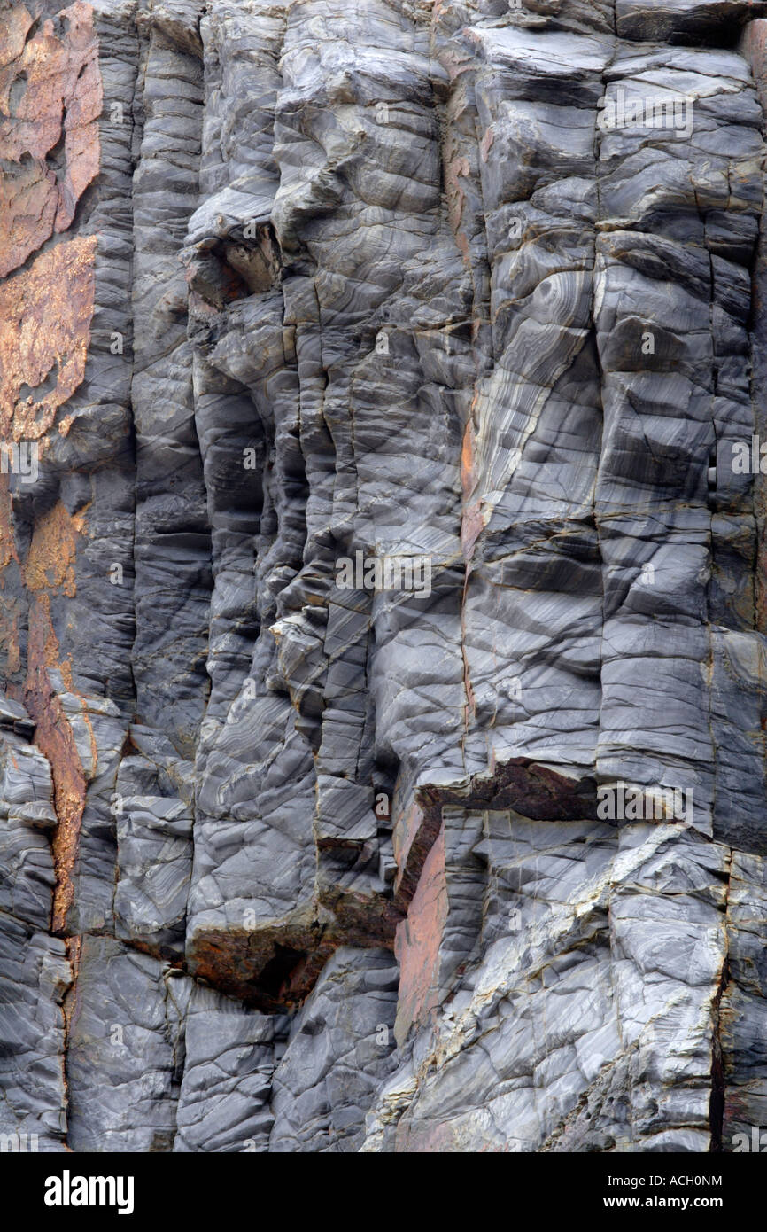Cliff lines and pattern in the rock at coast Cornwall England UK Stock ...