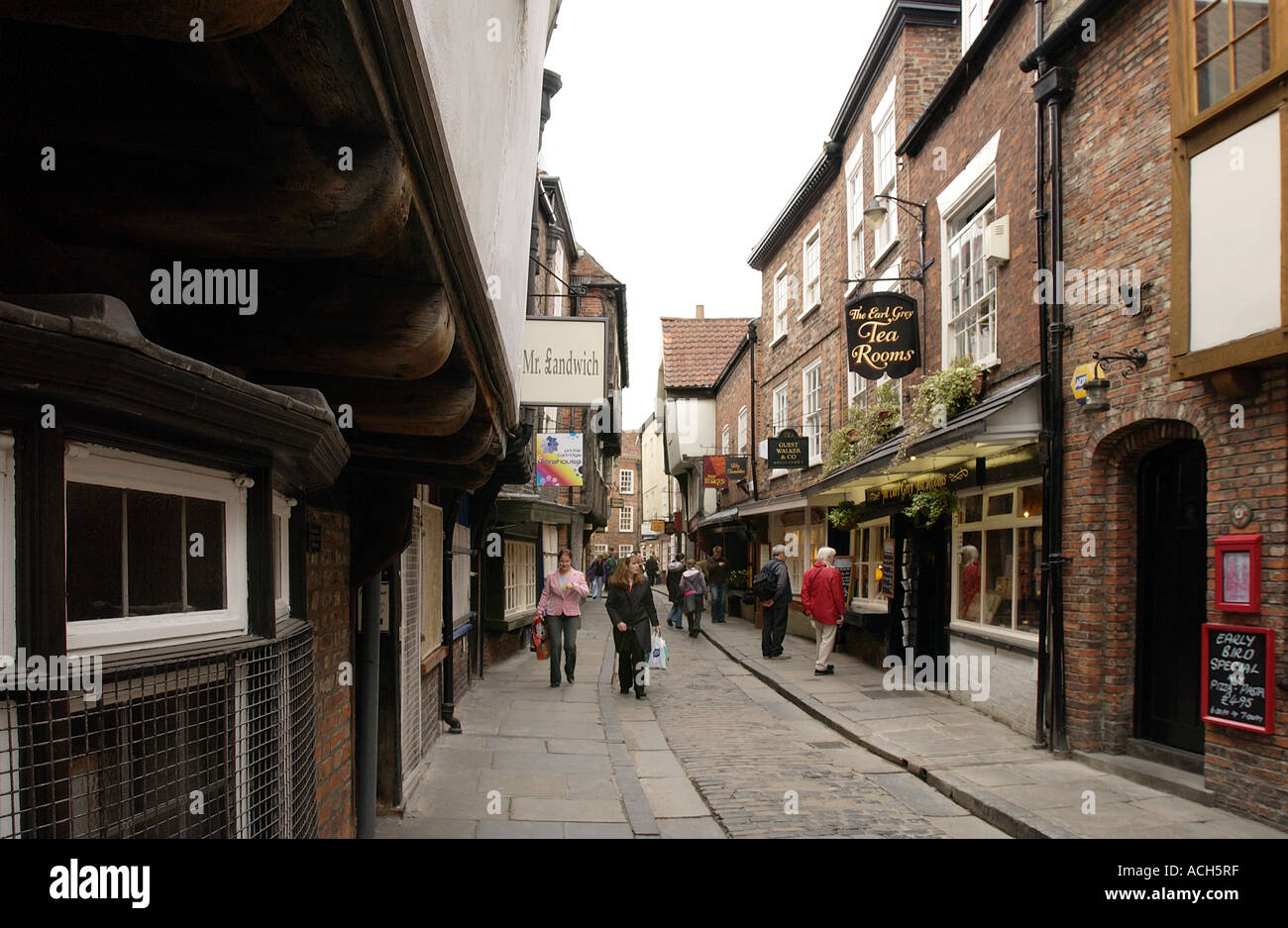 1 the shambles hi-res stock photography and images - Alamy