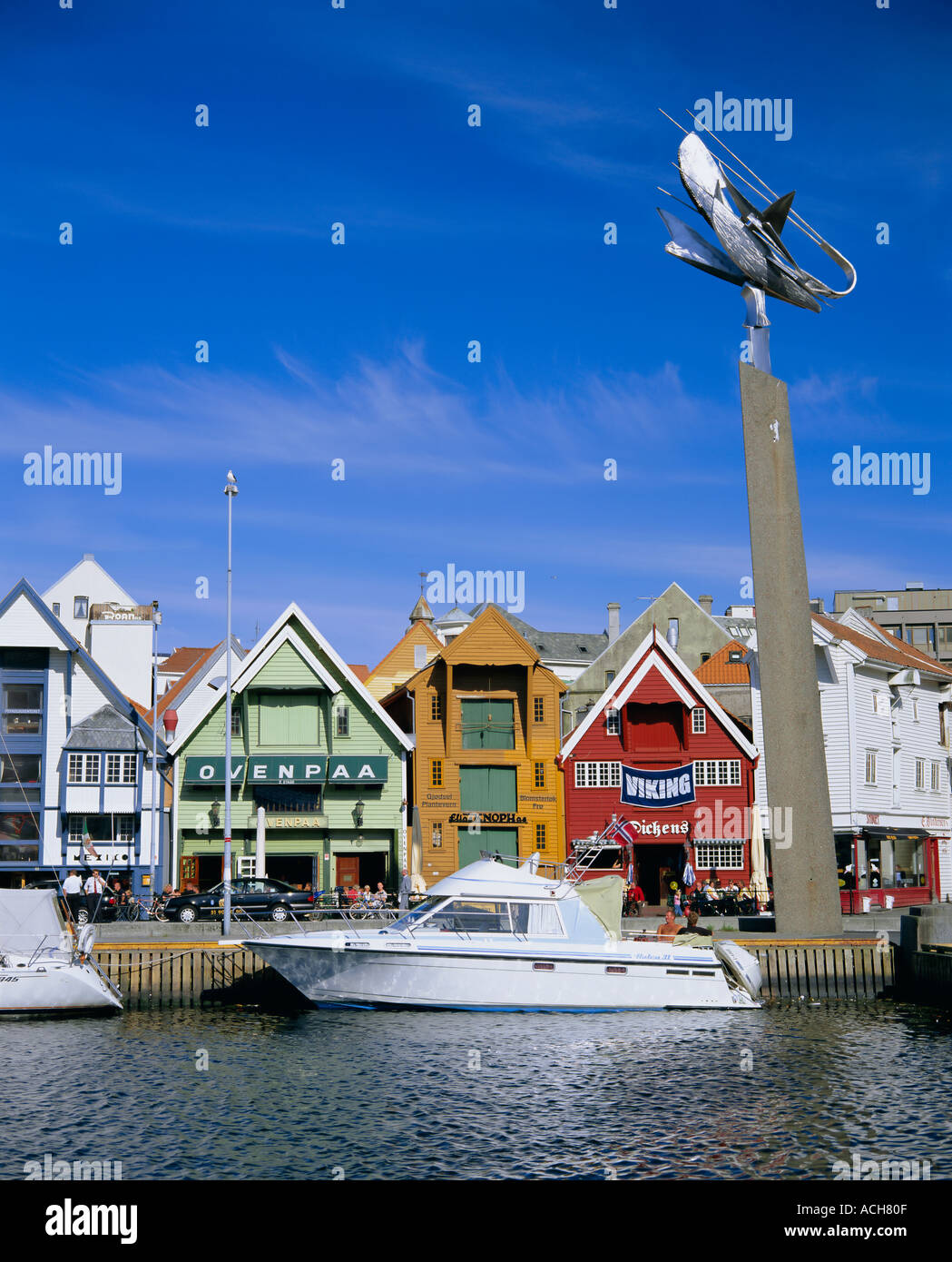 Stavanger Memorial Statue High Resolution Stock Photography and Images ...