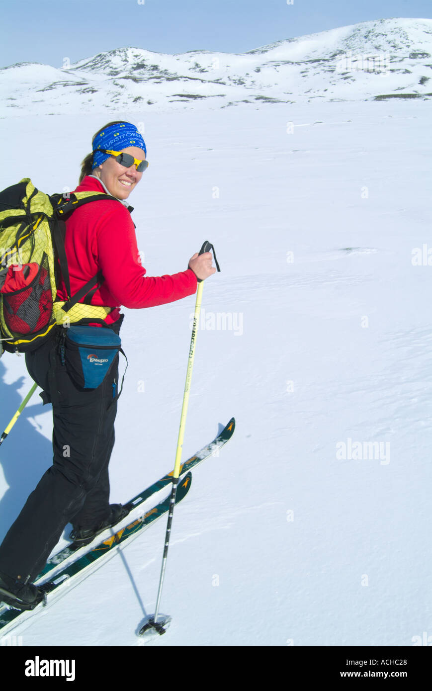 Cross country skiier hi-res stock photography and images - Alamy