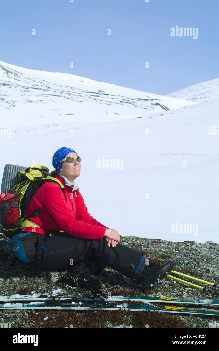 Cross country skiier hi-res stock photography and images - Alamy