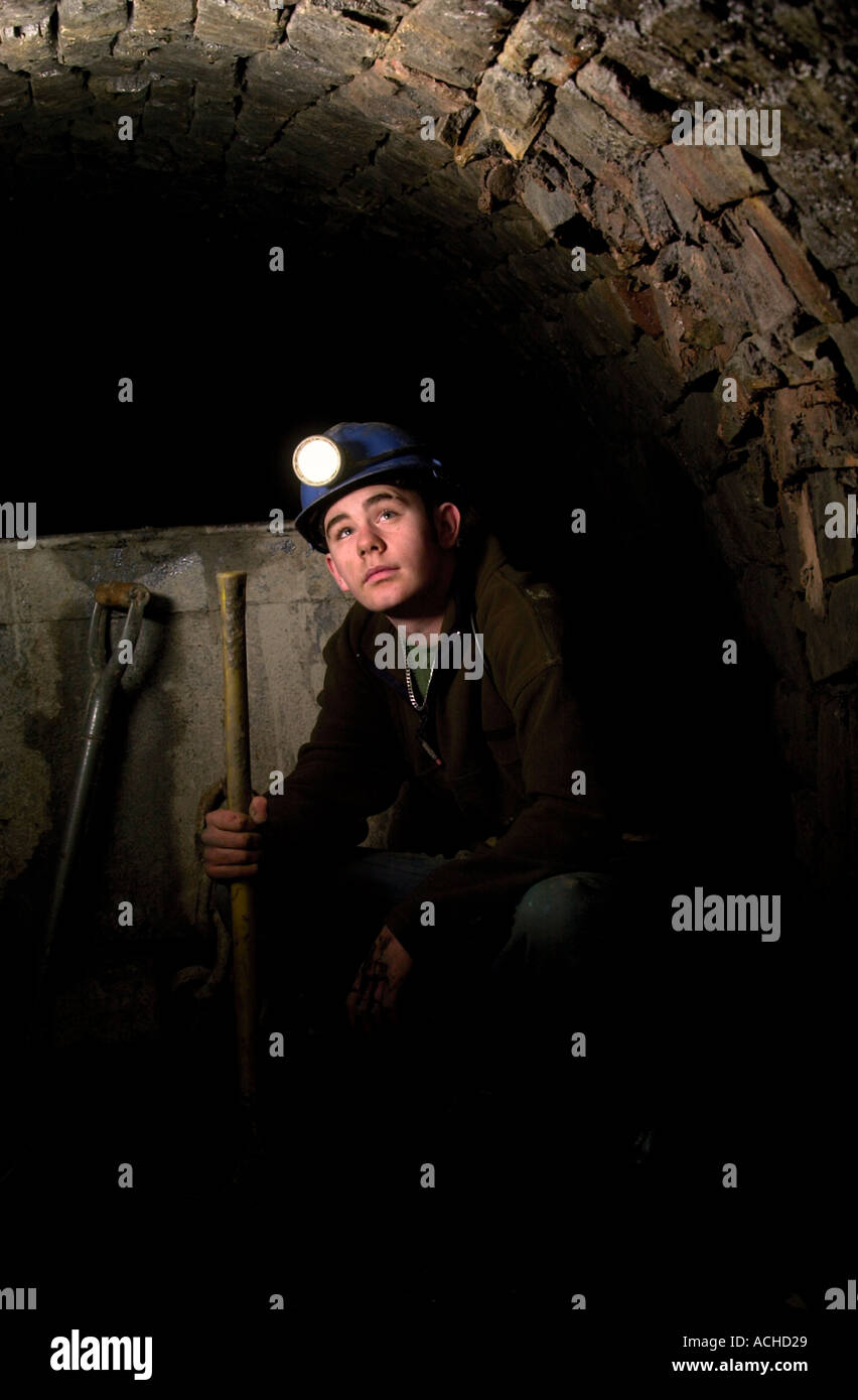 FRAZER WATSON AGE 16 FEB 2003 NEW ROAD LEVEL MINE HOPEWELL COLLIERY ...