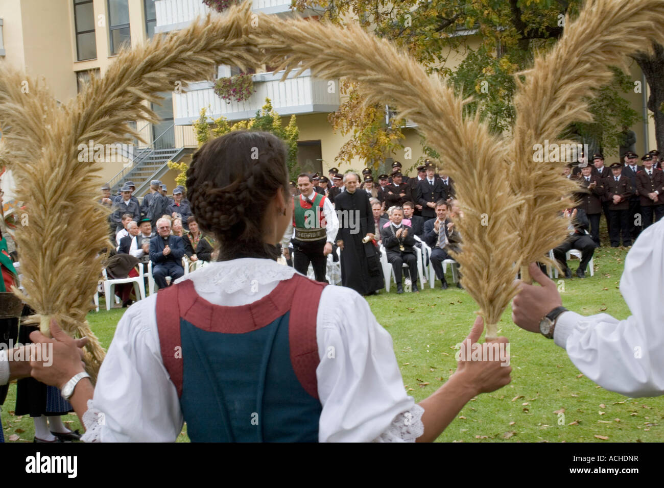 Tyrolean dance hi-res stock photography and images - Alamy