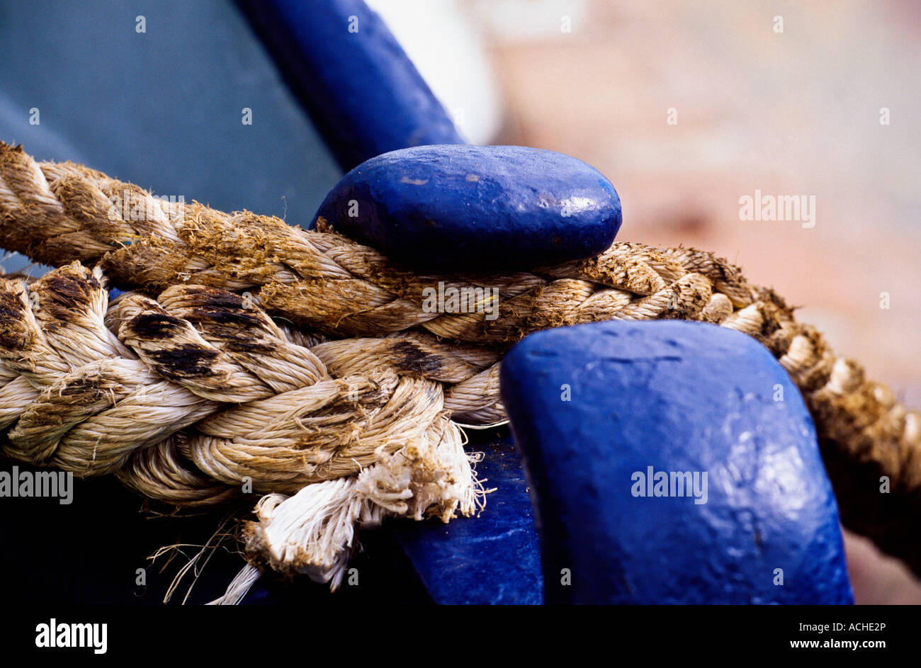 Hawser on the ship Stock Photo - Alamy