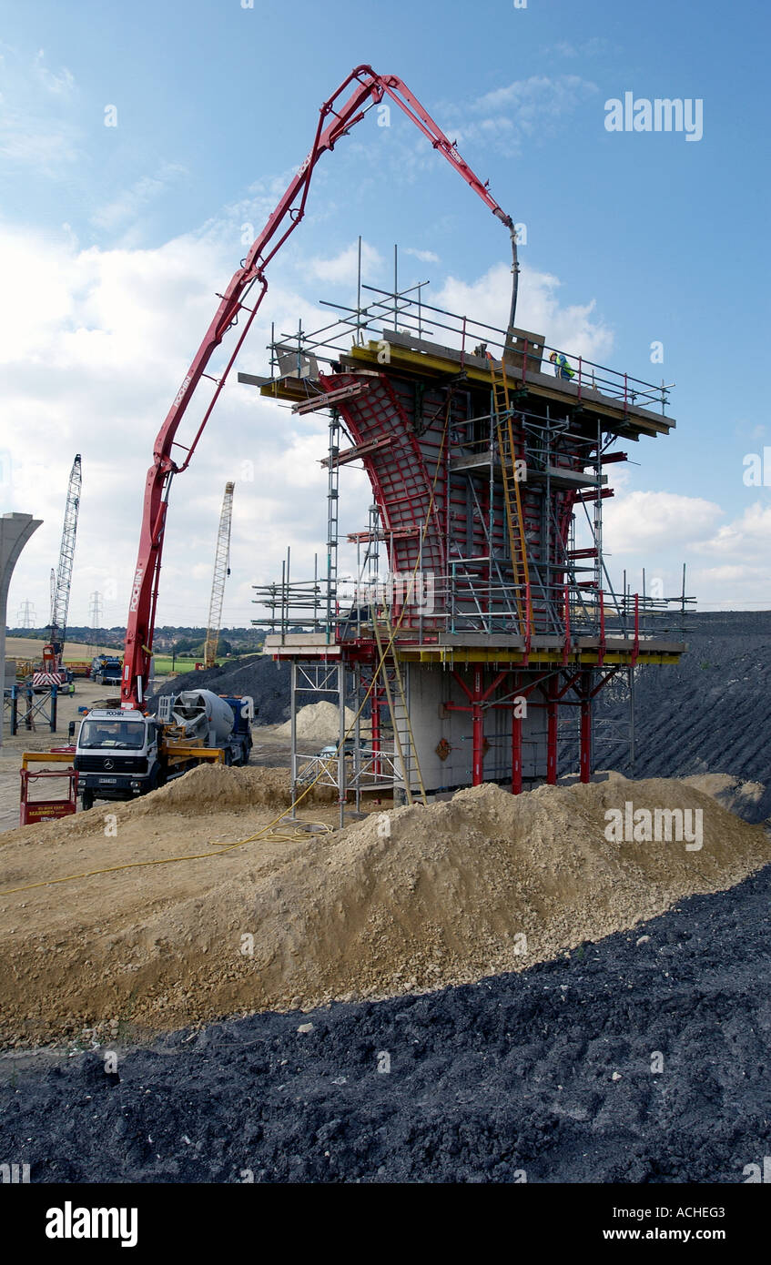 UK motorway construction (18 Stock Photo - Alamy