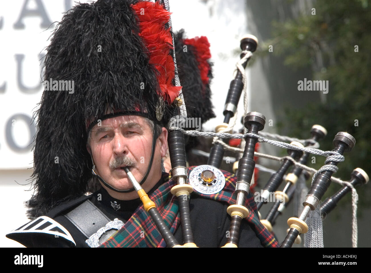 Scottish piper hat hi-res stock photography and images - Alamy