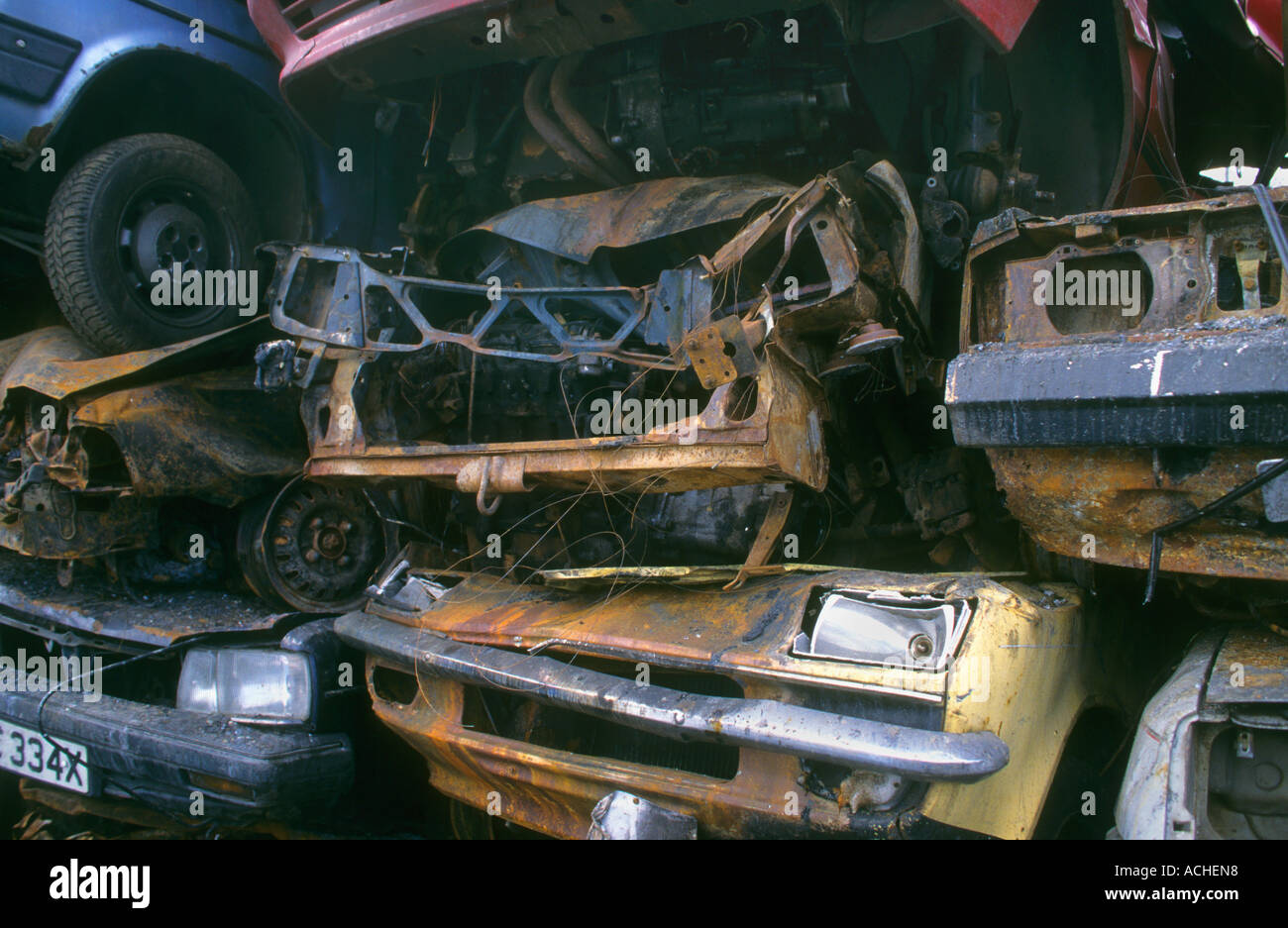 Car Scrap Yard Stock Photo - Alamy