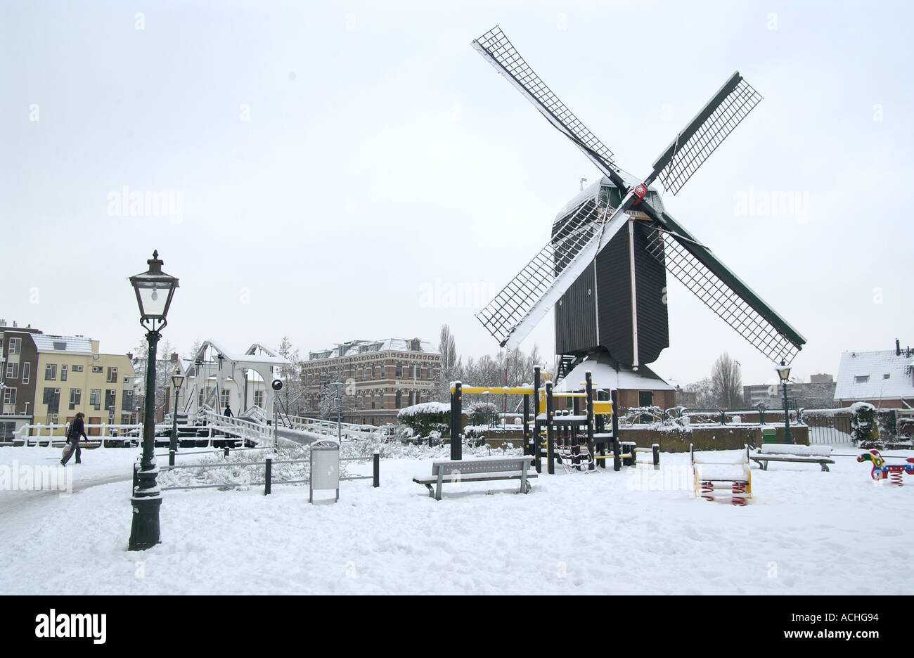 Dutch windmill winter hi-res stock photography and images - Alamy