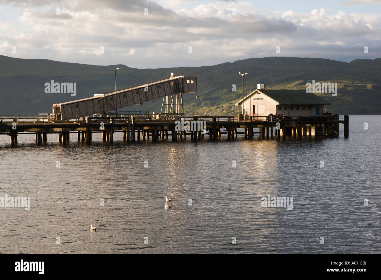 Craignure ferry terminal hi-res stock photography and images - Alamy