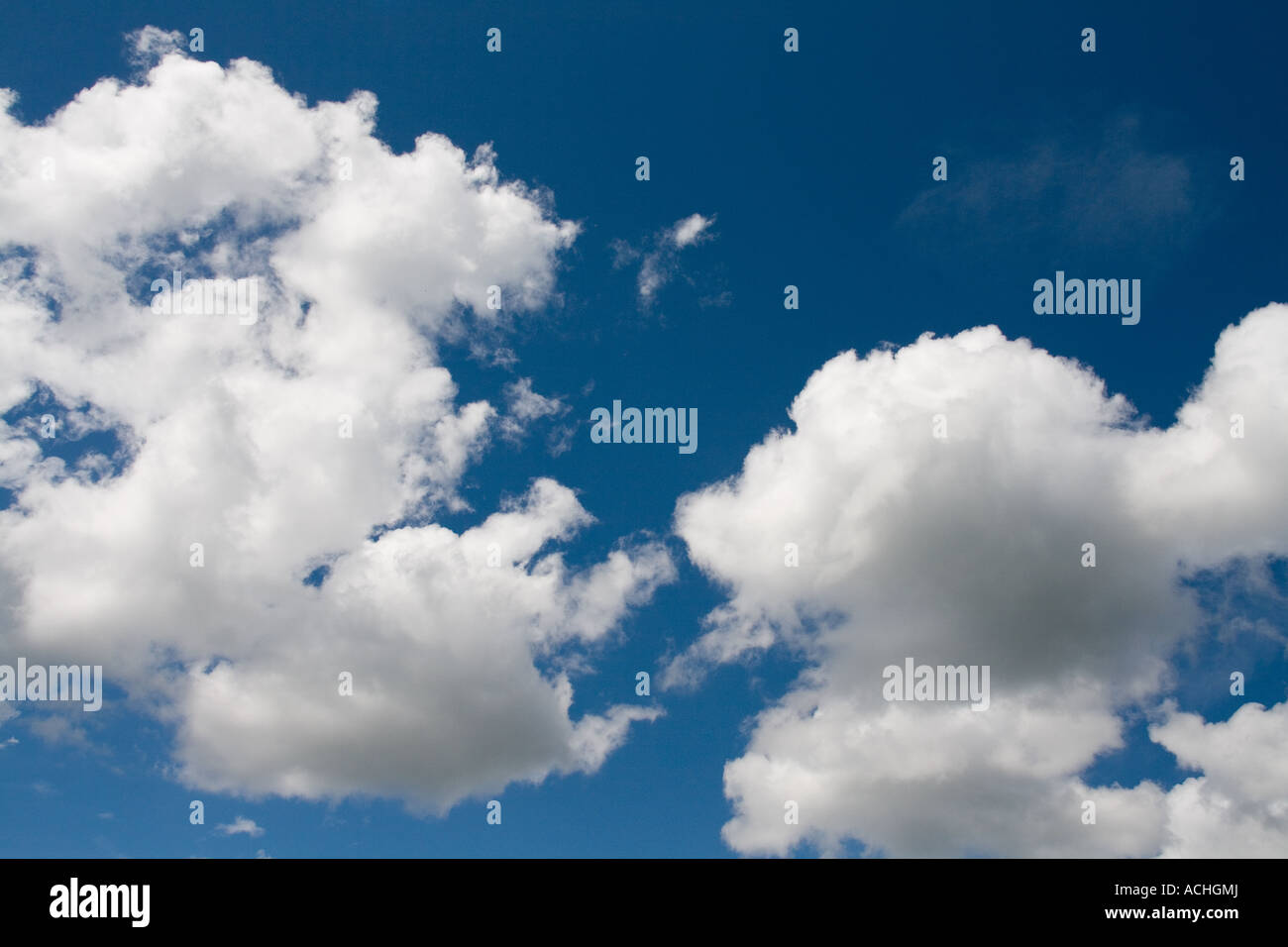 Fluffy clouds drift hi-res stock photography and images - Alamy
