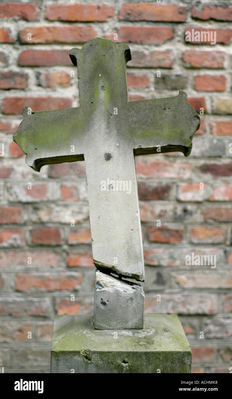 Broken cross hi-res stock photography and images - Alamy