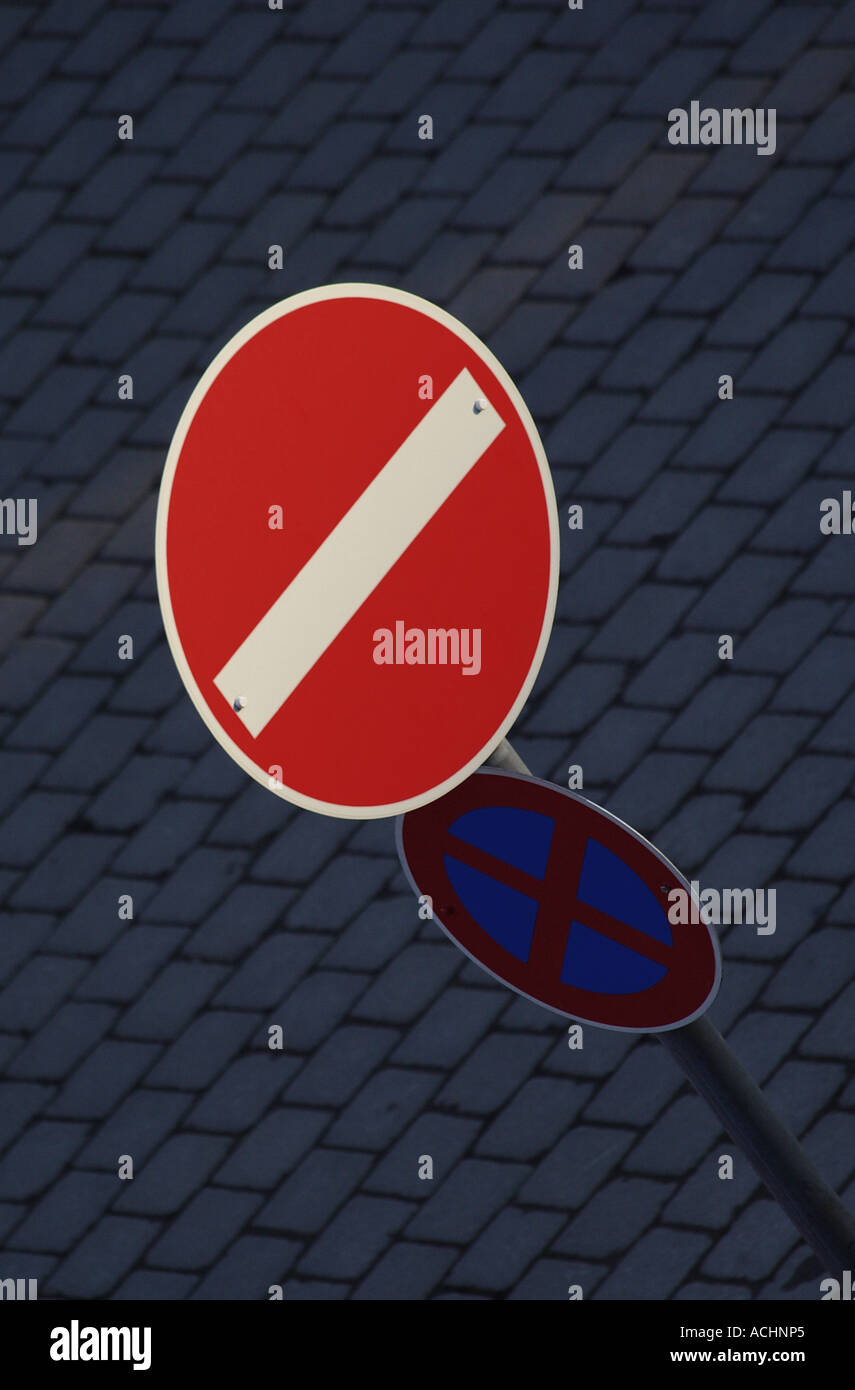 One way street and no parking sign Stock Photo - Alamy