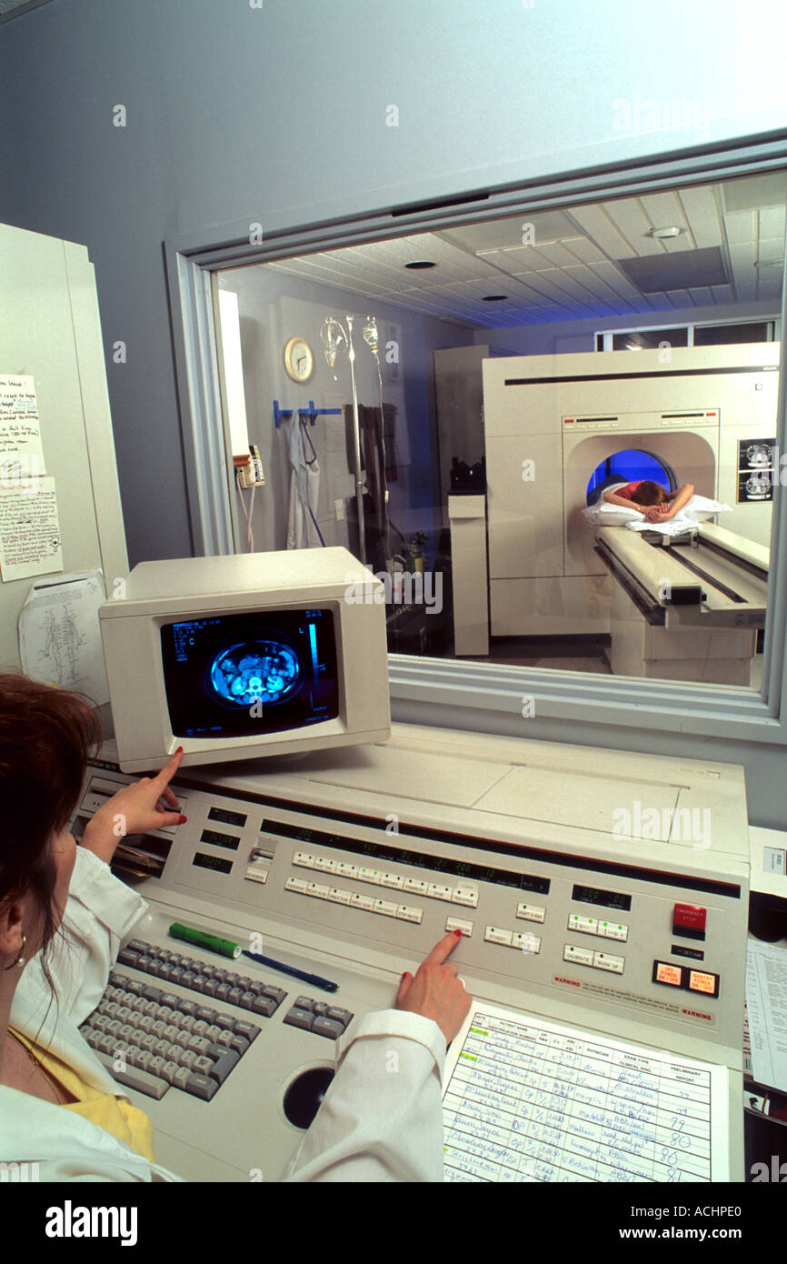 Medical equipment cat scan machine hi-res stock photography and images ...