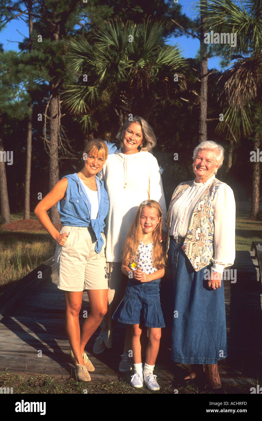 Four generations of women hi-res stock photography and images - Alamy