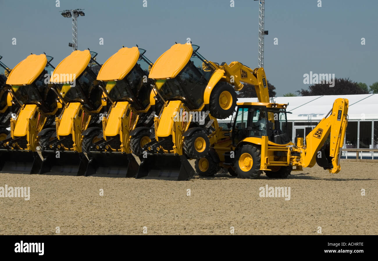 Jcb diggers performing hi-res stock photography and images - Alamy