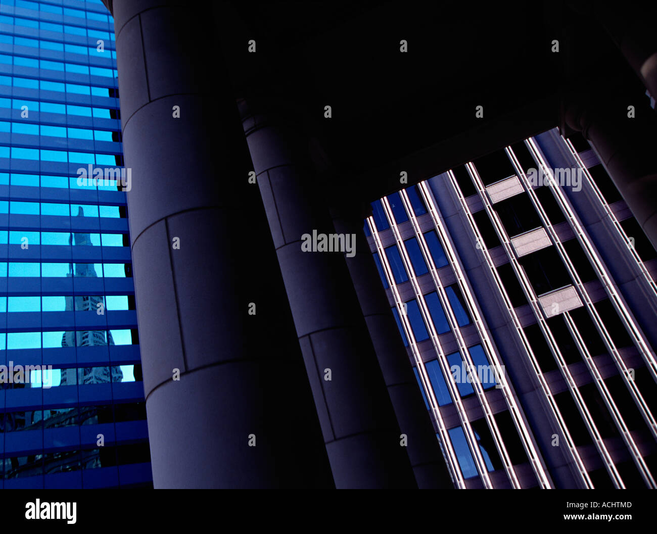 Modern urban buildings glass hi-res stock photography and images - Alamy