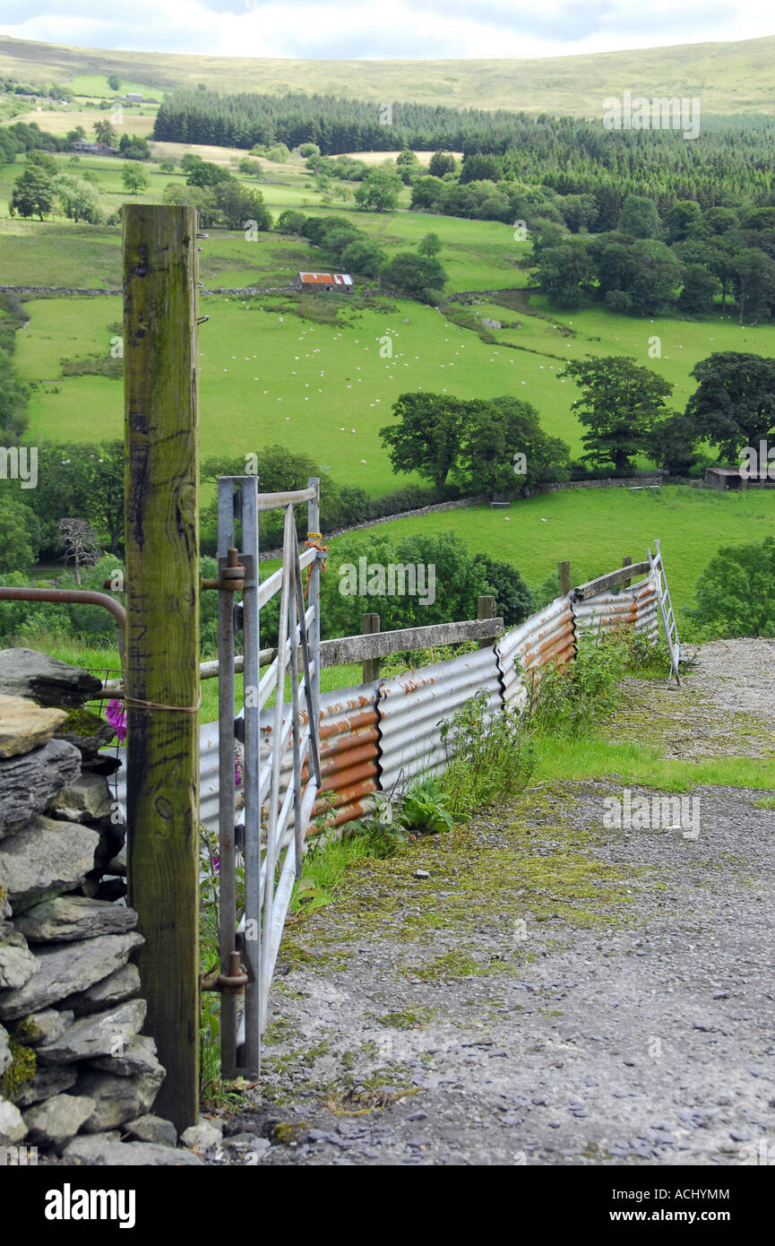Farm fields scenic wales hi-res stock photography and images - Alamy
