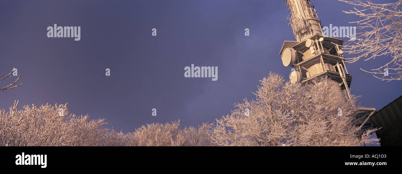 Radio transmitting station hi-res stock photography and images - Alamy