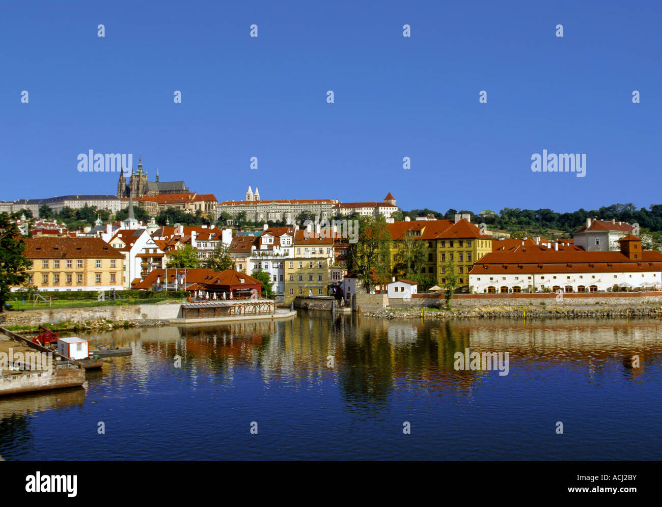 Prague castle river vltava hi-res stock photography and images - Alamy