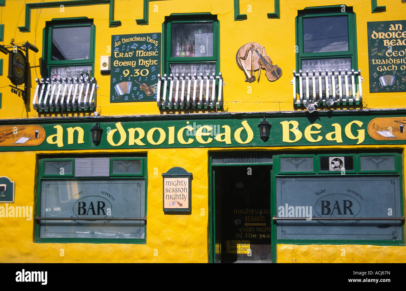 Dingle bars hi-res stock photography and images - Alamy