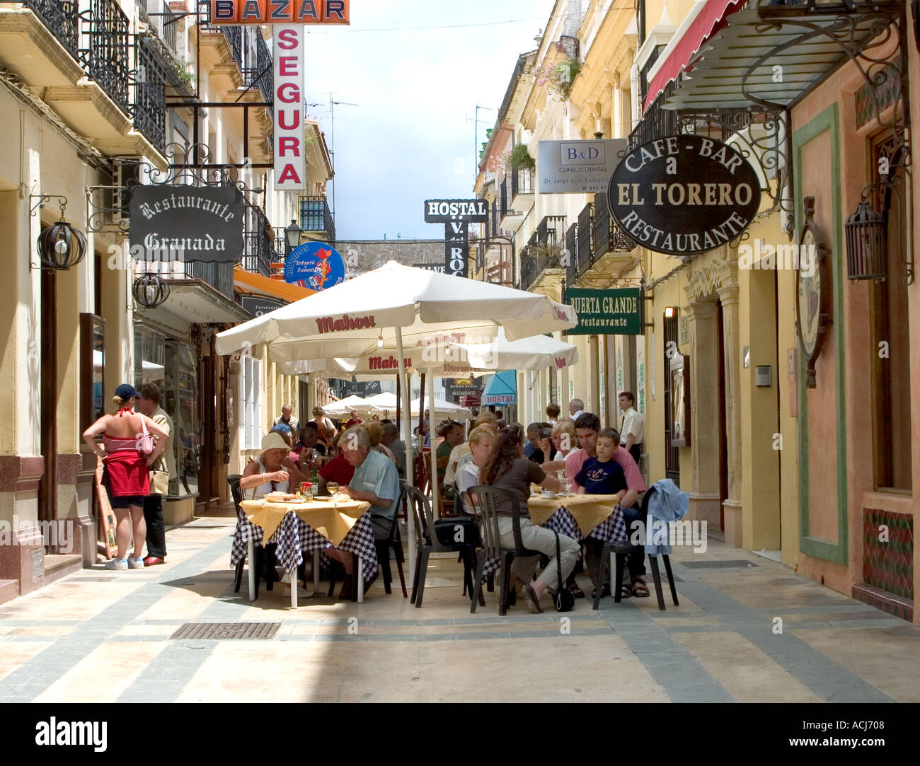 Ronda restaurant hi-res stock photography and images - Alamy