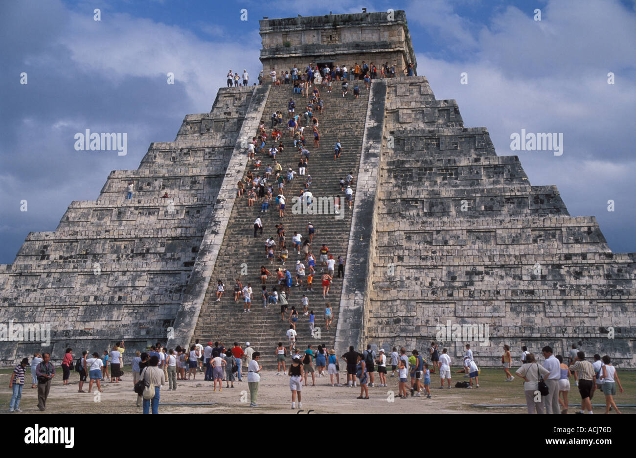 Chichen Itza Maya historic site El Castello or Pyramide of Kukulka ...