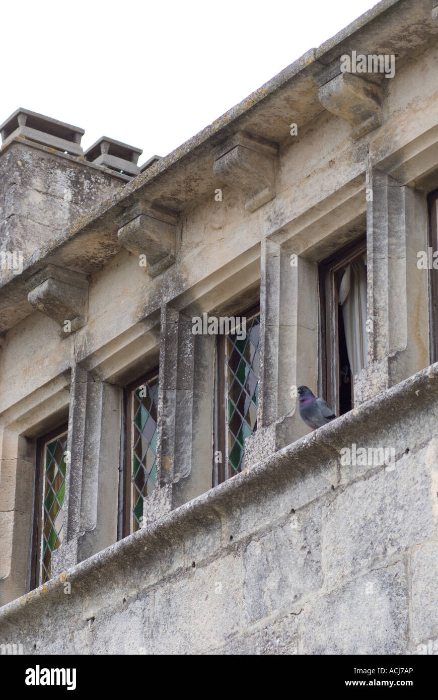 French castle pigeon house hi-res stock photography and images - Alamy