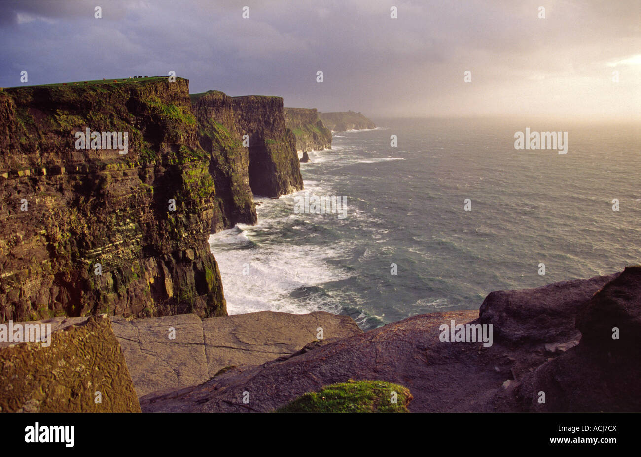 Seacliffs hi-res stock photography and images - Alamy