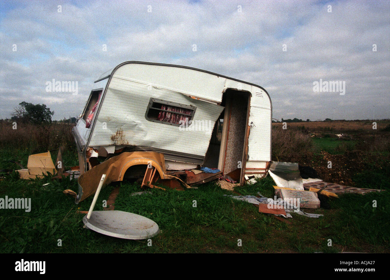 Derelict caravan abandoned by the roadside, Middlesex, UK Stock Photo ...