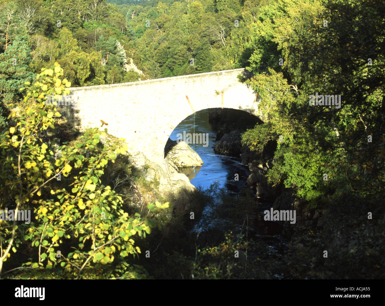 River findhorn gorge dulsie bridge hi-res stock photography and images ...