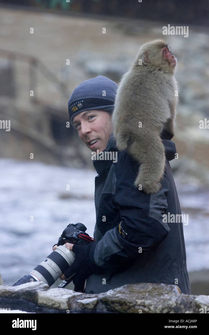 Monkey on his shoulder hi-res stock photography and images - Alamy