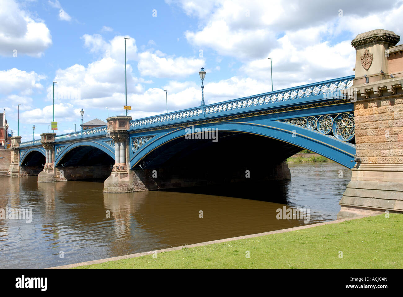 Trent bridge nottingham Stock Photo - Alamy