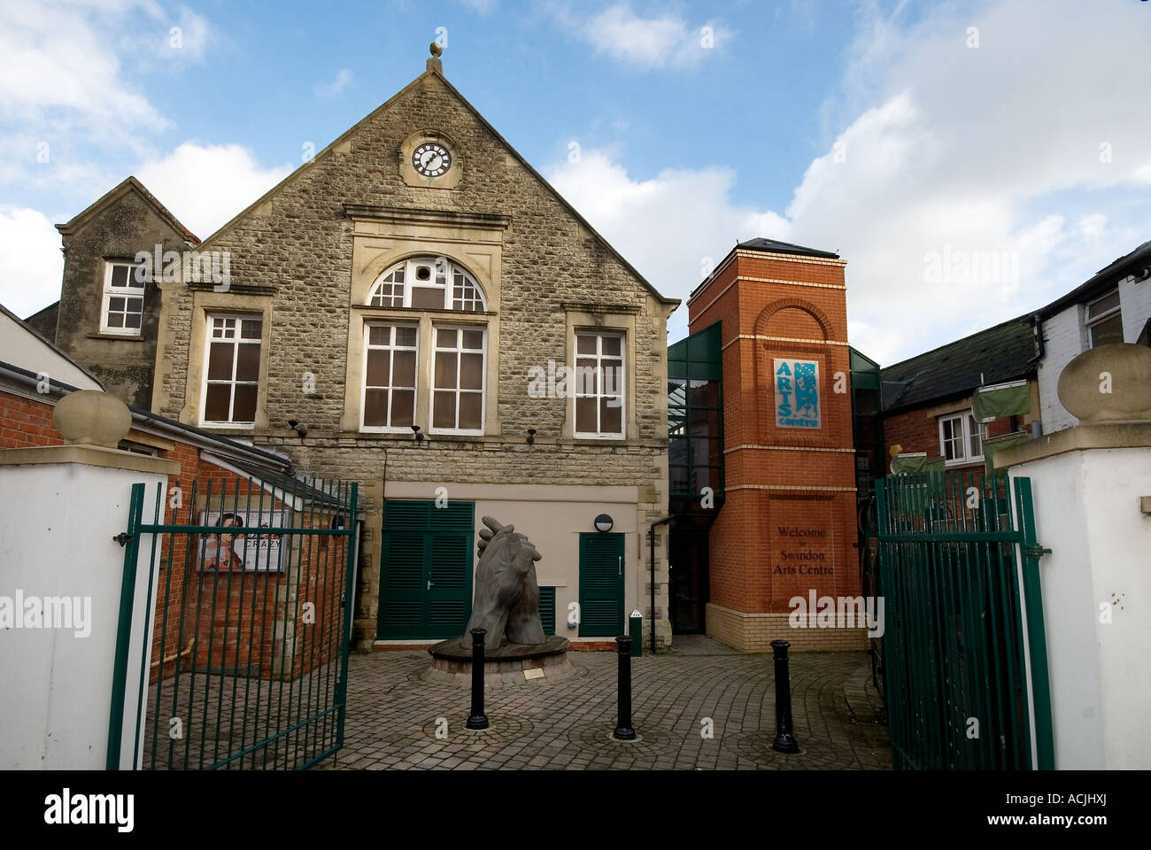 Swindon arts centre hi-res stock photography and images - Alamy