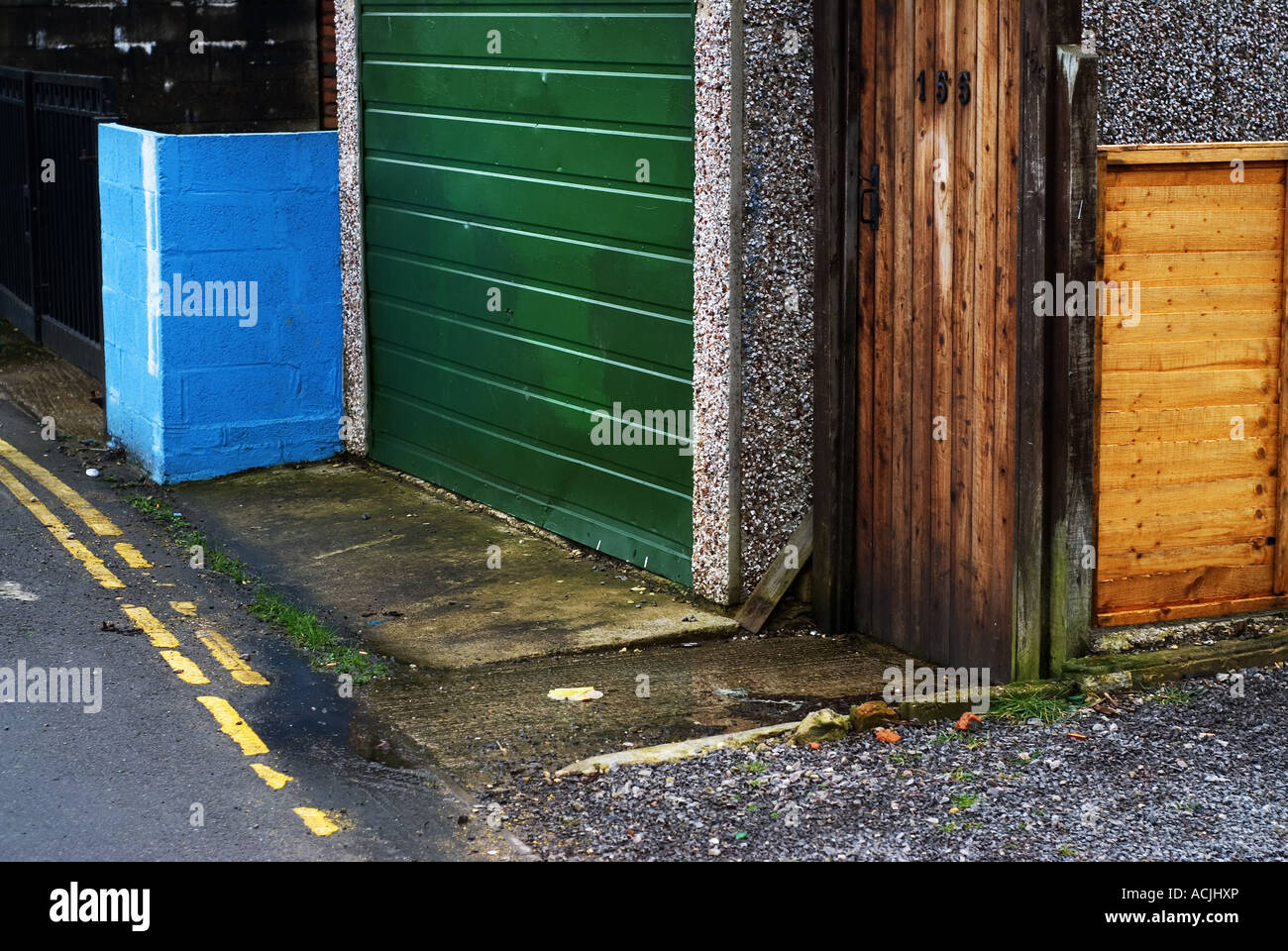 back alleys of swindon Stock Photo - Alamy
