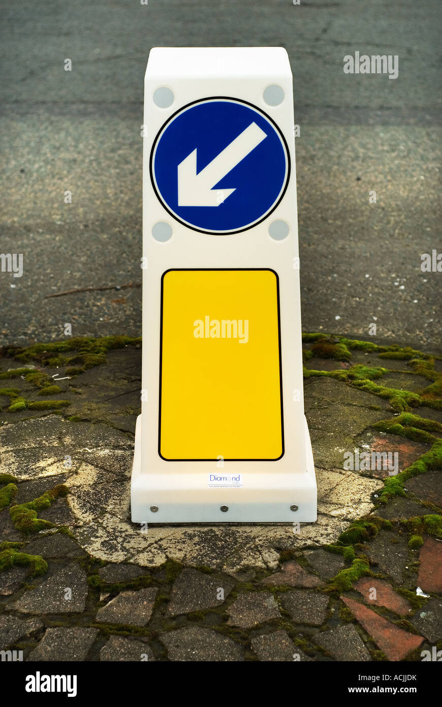 Traffic island bollard hi-res stock photography and images - Alamy