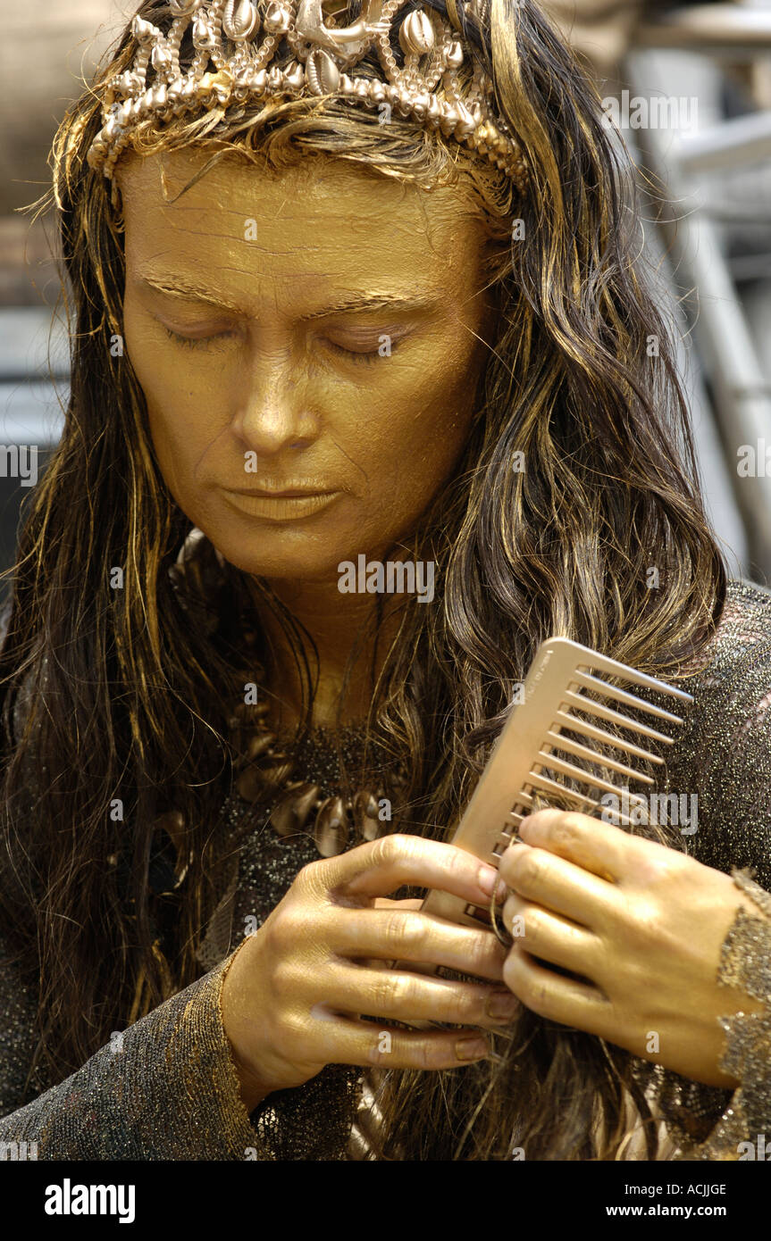 Mermaid living statue lady Stock Photo - Alamy