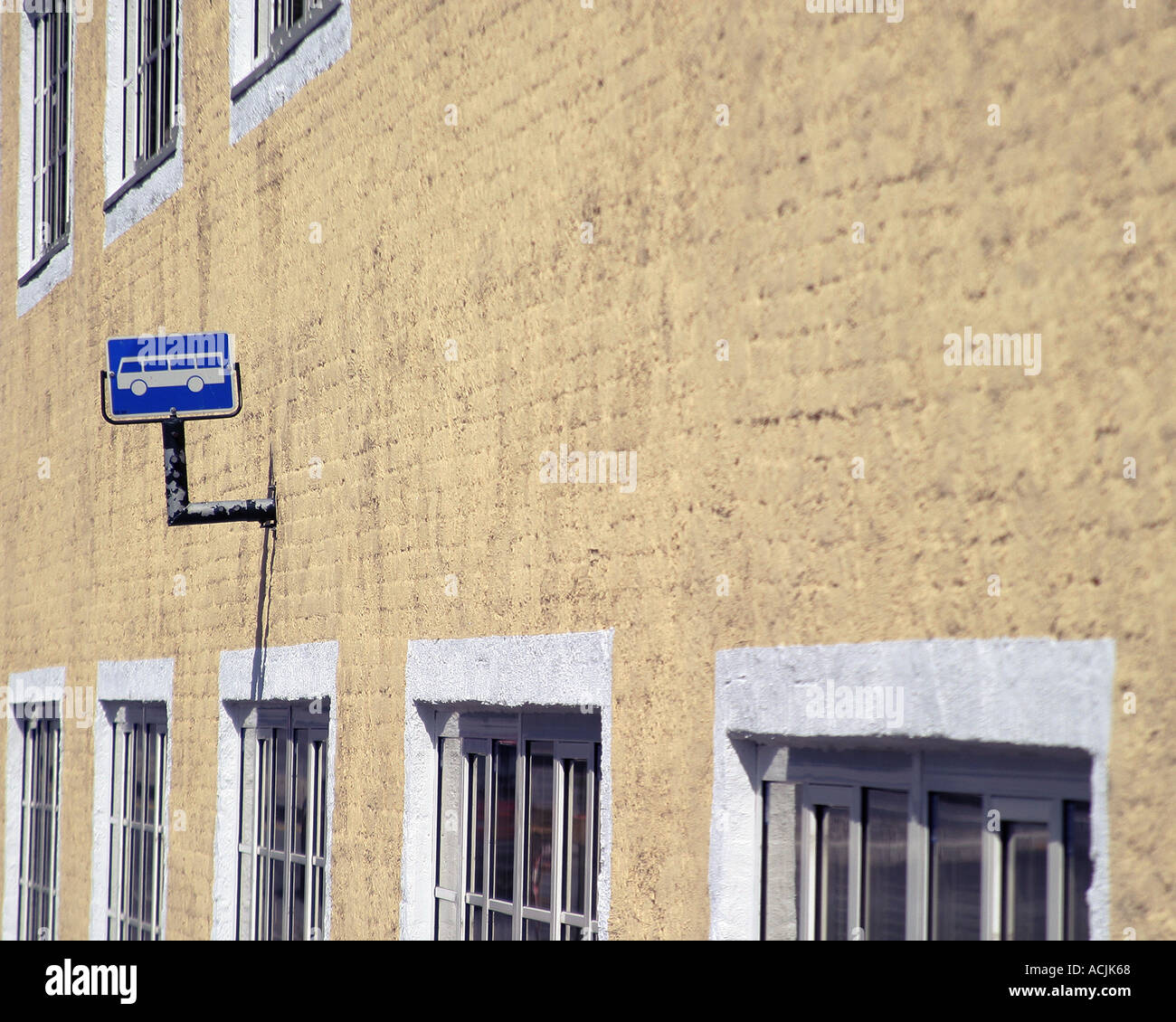 Norwegian bus stop sign Stock Photo - Alamy
